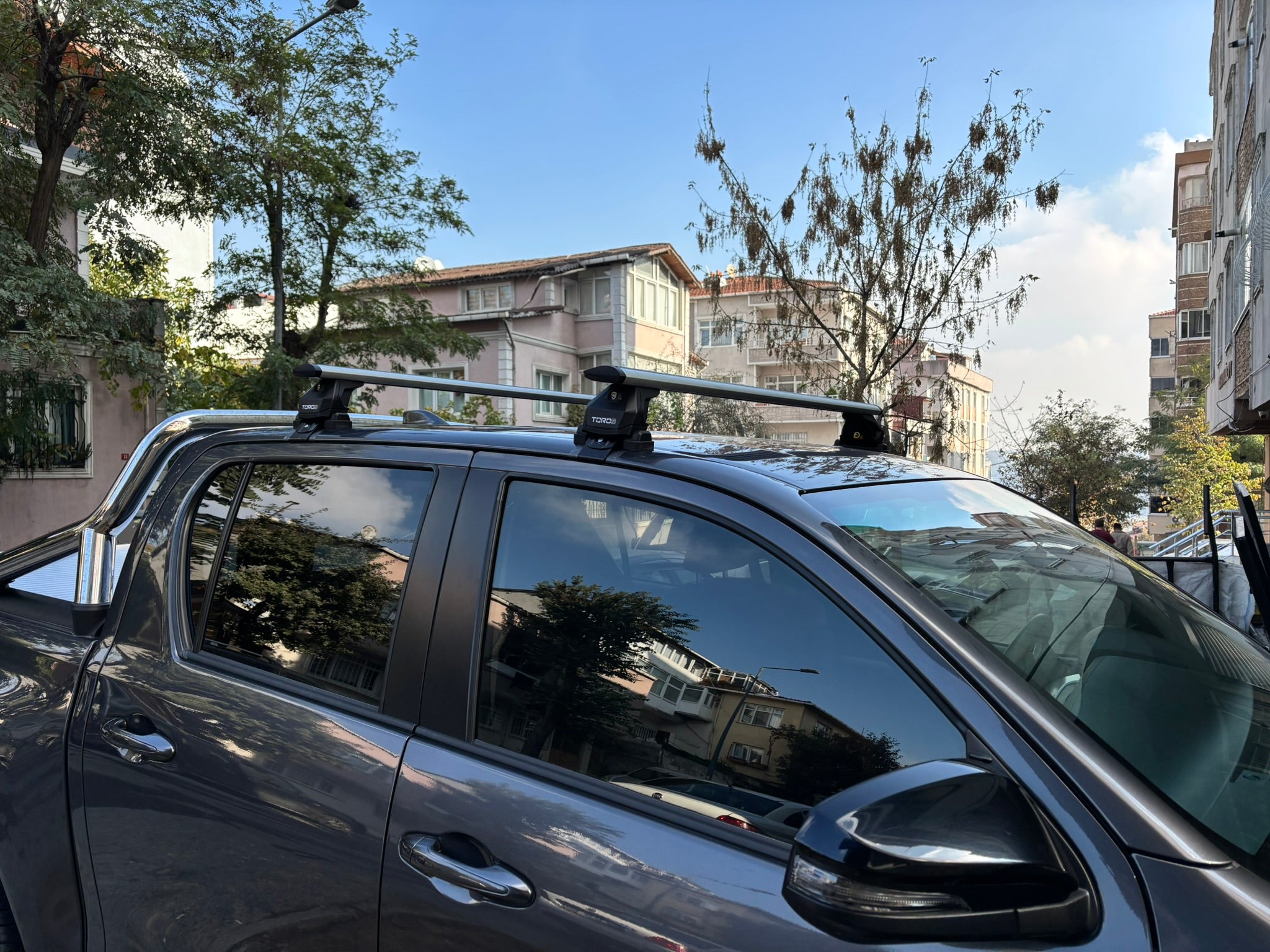 Toyota Hilux MK9 (2026-2027) Normal Roof Rack Cross Bars Silver – Paw ...